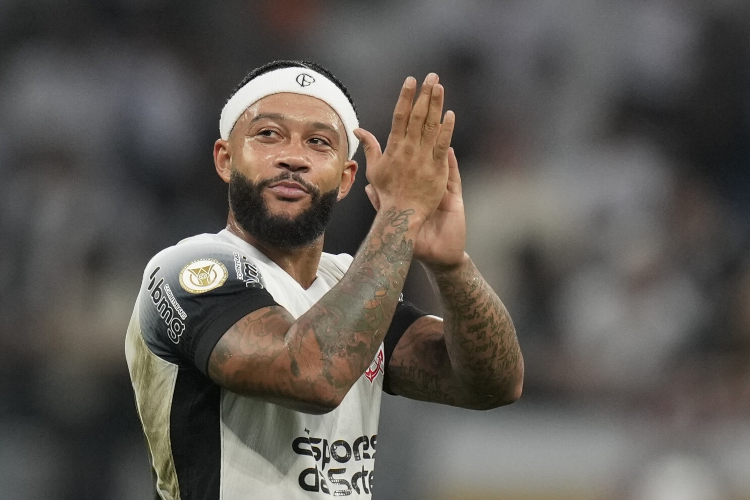Why Memphis Depay is winning hearts in Brazil: Football, Music, and ...